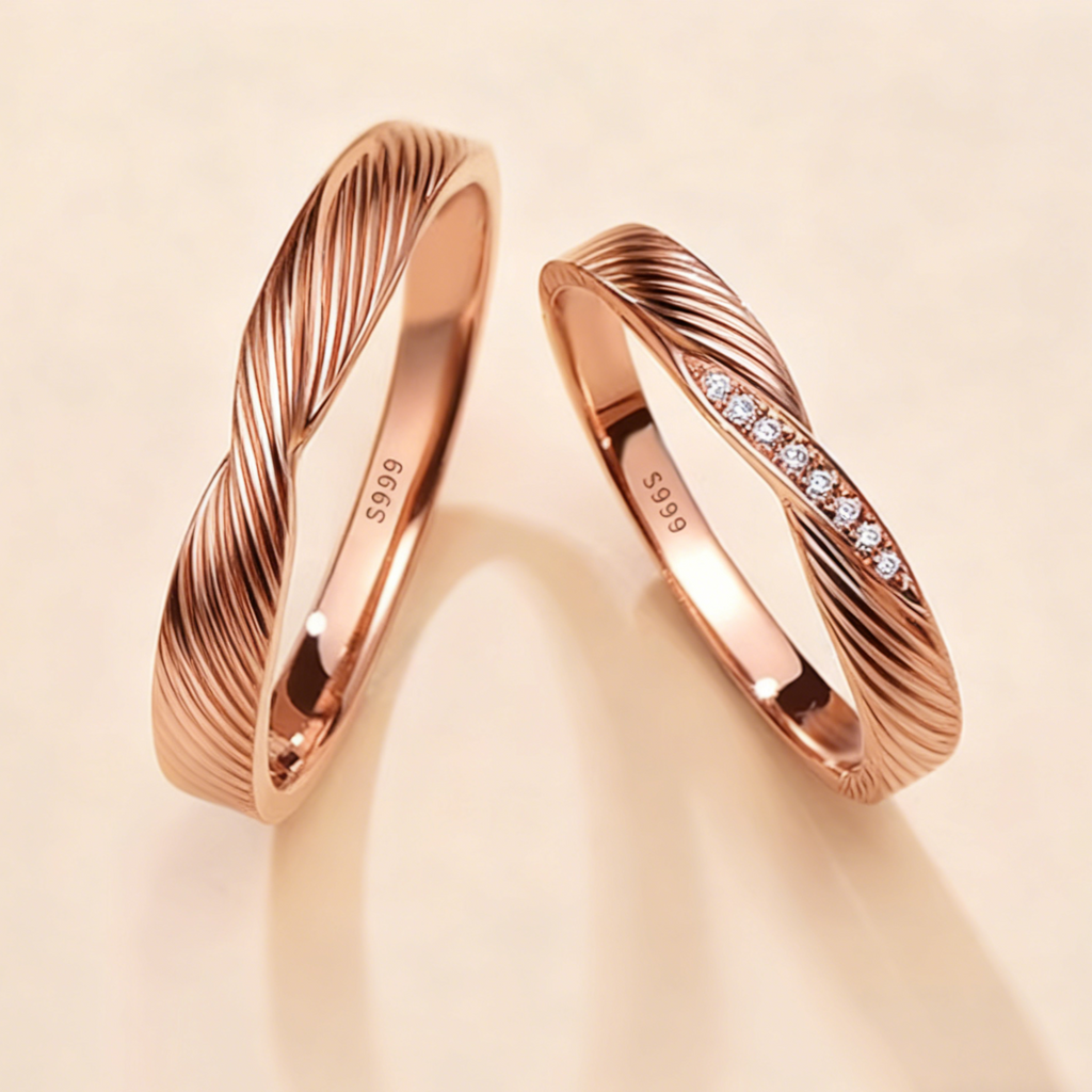 Möbius loop Couple Ring – Amara